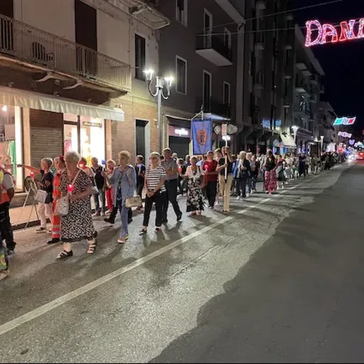 Cossato, la processione per le vie della città. Fotogallery - Attualità