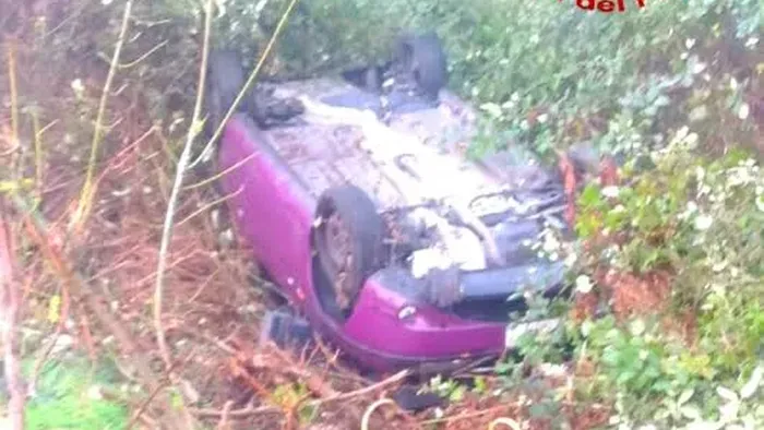 Incidente tra Viverone e Alice: auto ribaltata - Cronaca Cronaca Locale