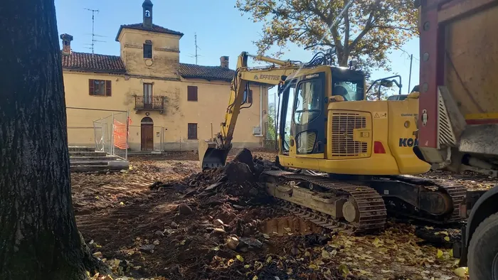 Castelletto: sono iniziati i lavori in piazza della Chiesa