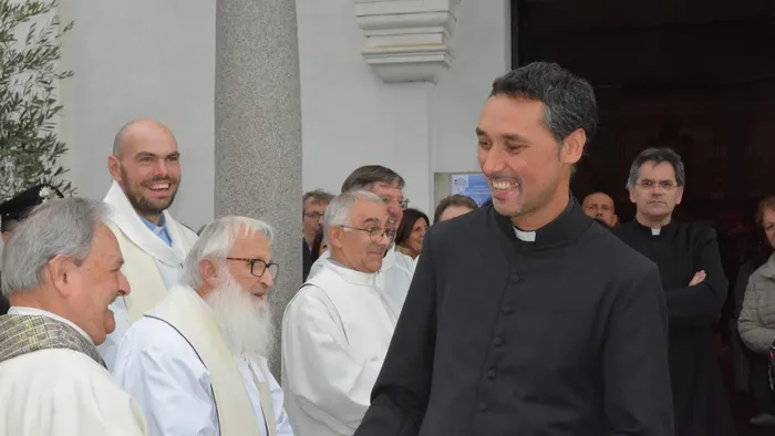 L’ingresso di don Simone a Candelo. Fotogallery - Attualità